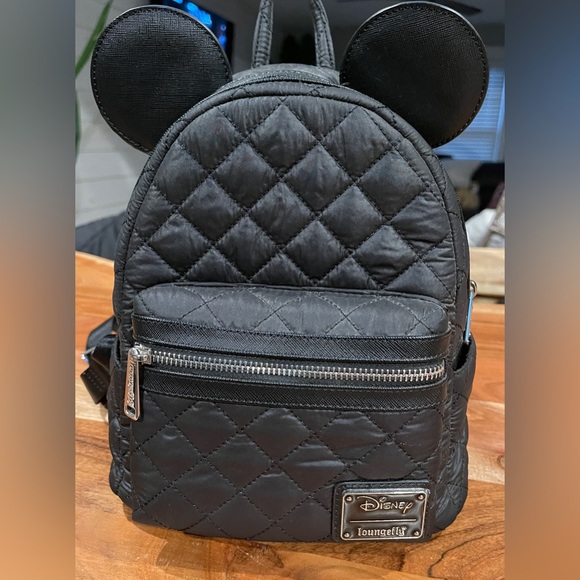 Loungefly | Bags | Loungefly Disney Mickey Mouse Puffer Quilt ...